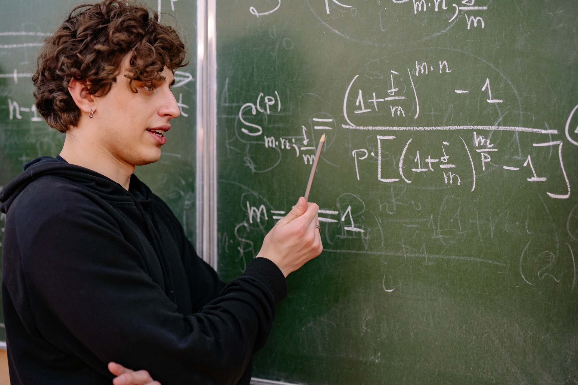 what-do-you-learn-in-grade-12-physics-in-canada-superprof